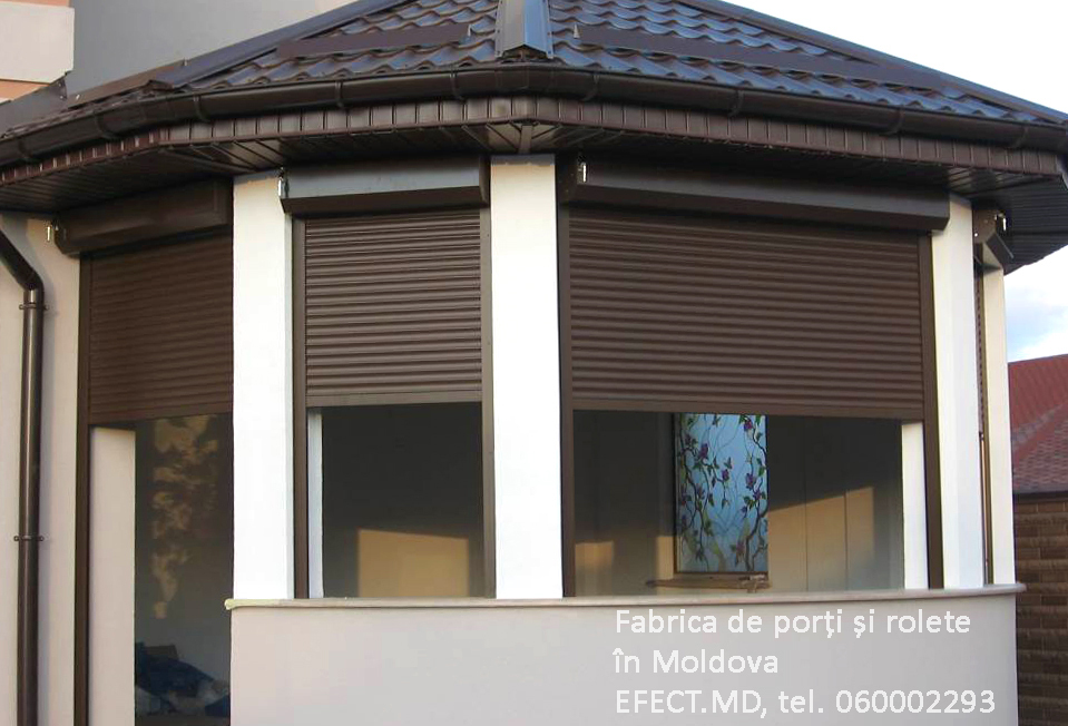 Sisteme rolete moderne pentru geamuri și uși a caselor pe pământ la ...