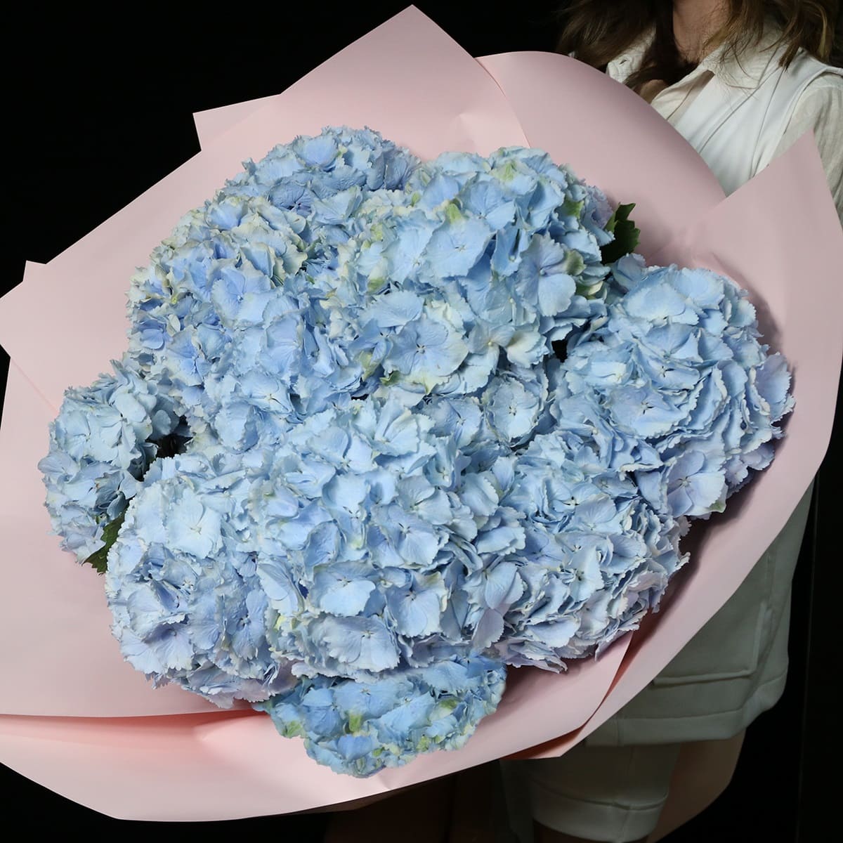 Букет голубой гортензии "Blue Sky" - купить в Москве с доставкой