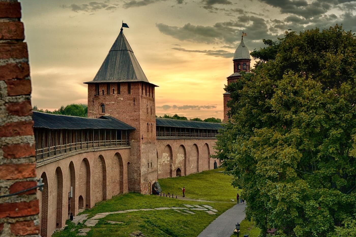 Novgorod the Great. Cradle of Russian State, Medieval Democracy and ...