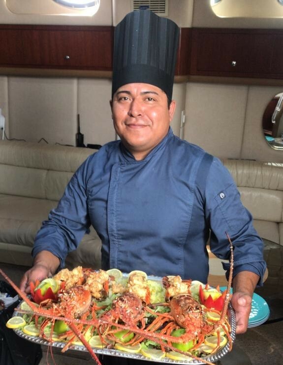 Service of a private chef on a boat in Cancun