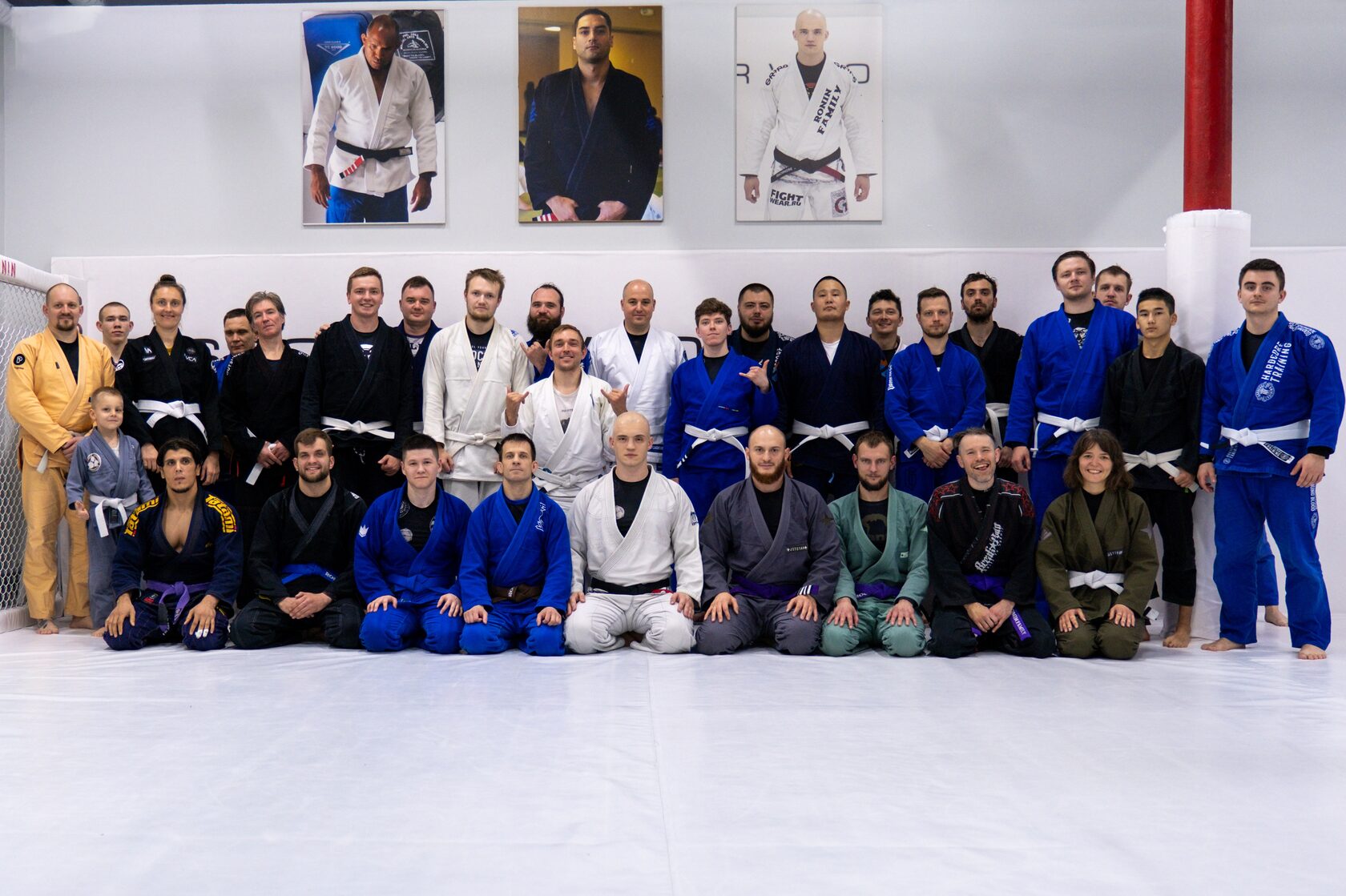 Клуб Ronin Family