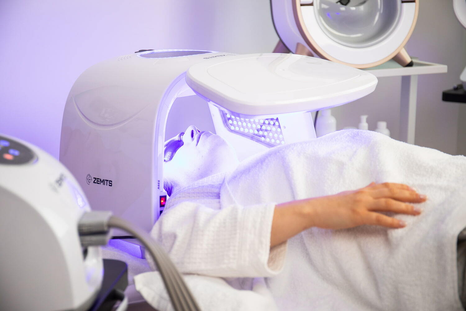 Zemits EstiLED New LED Light Therapy System with laser lights for Sale ...
