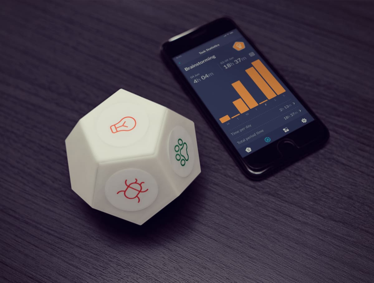 Use cases: tracking time with TIMEFLIP2
