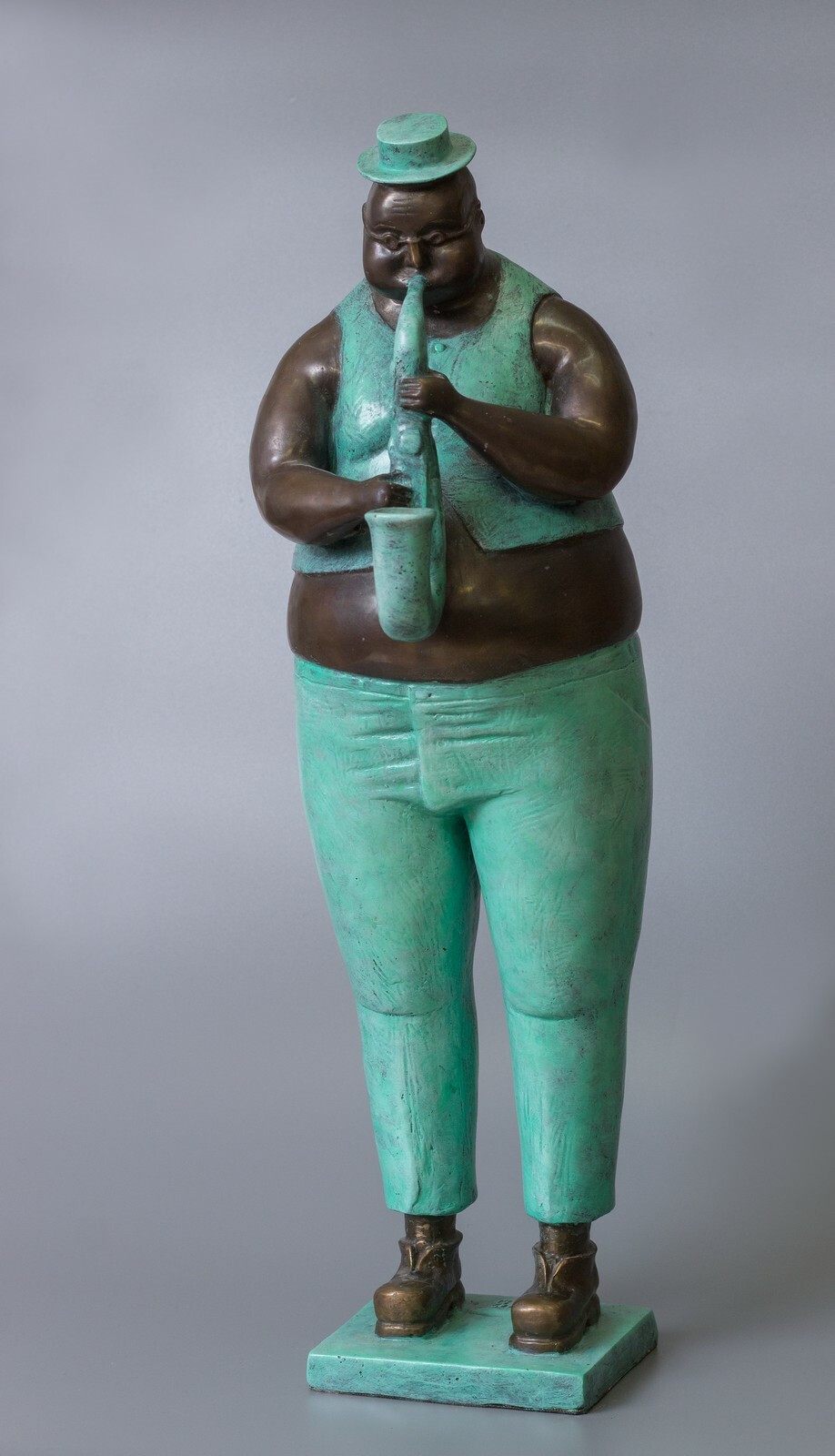 Статуэтки на заказ в скульптурной мастерской Олега Кеолина | sculpt-ok.com