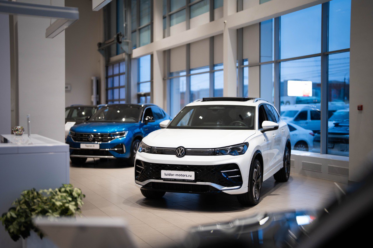 Купить Volkswagen Tiguan L Pro, Фольксваген Тигуан Л Про