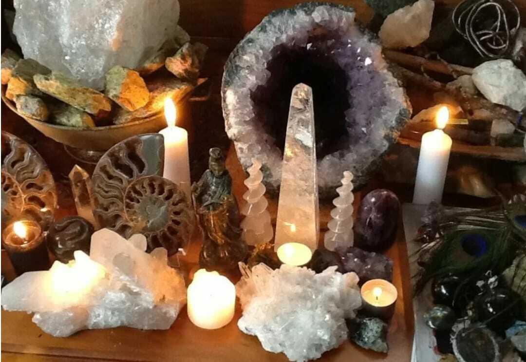 Шаманские практики с камнями и растениями