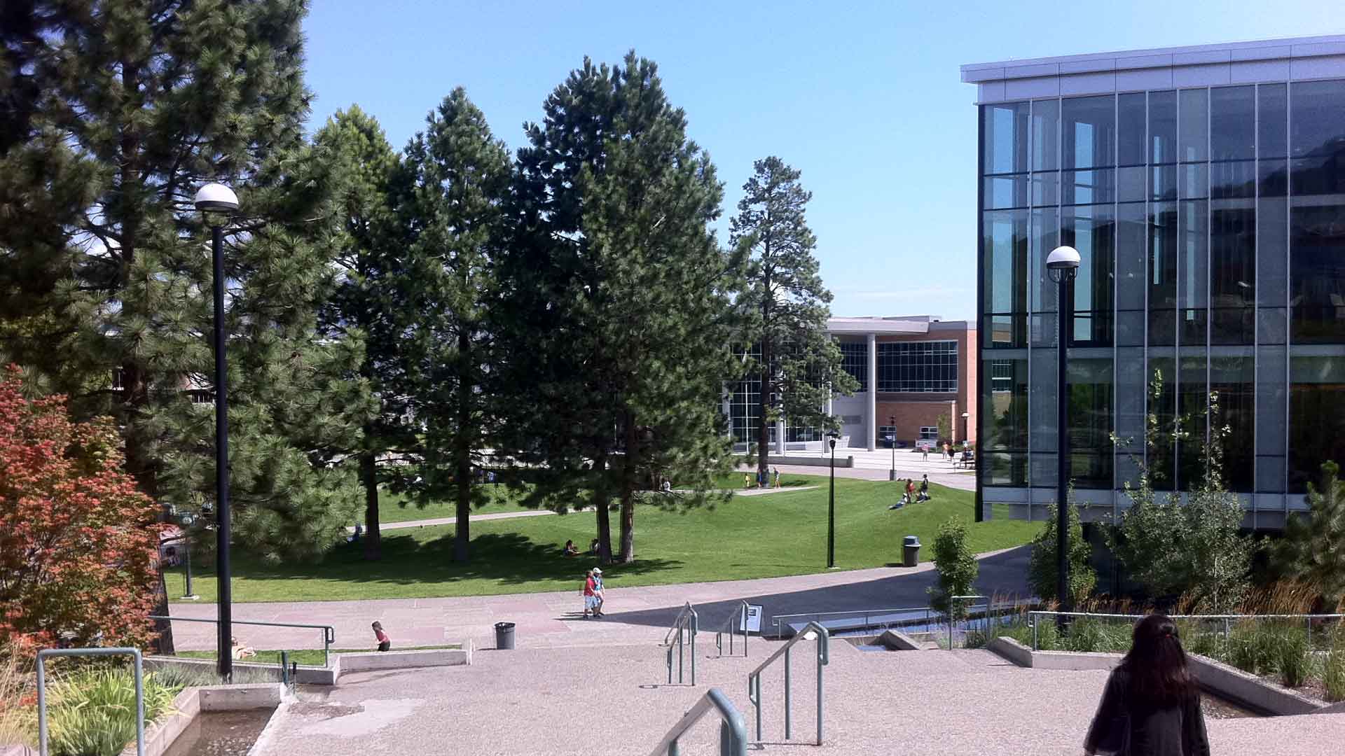 Thompson Rivers University Canada | Поступление за рубеж с Globus Exchange