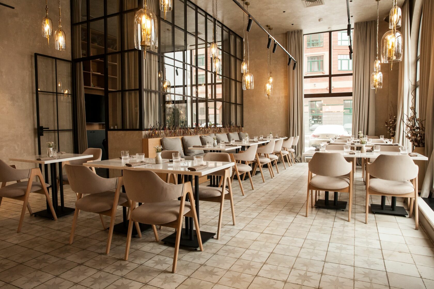 Settlers: Restaurant & Bar