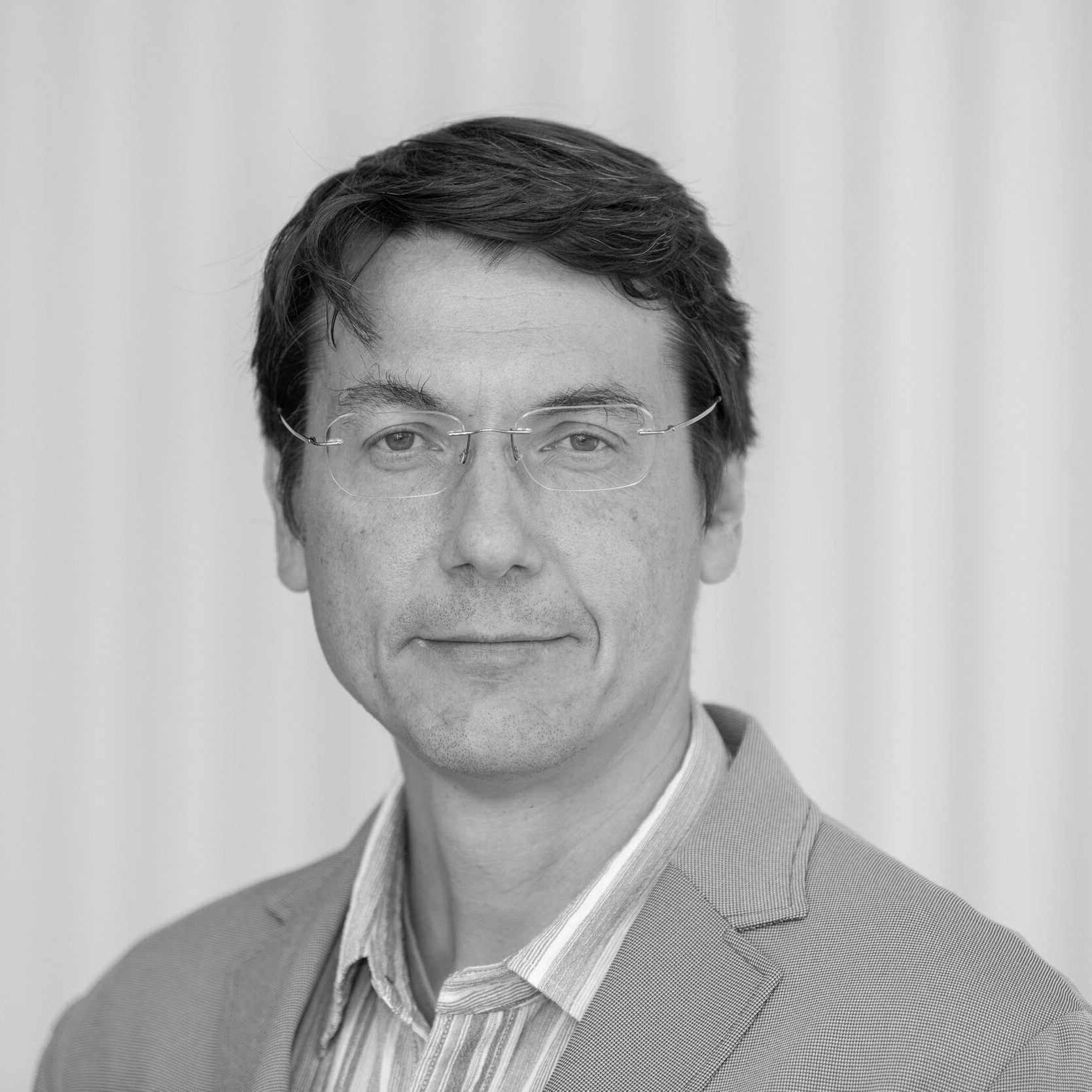 SMILES: summer school of machine learning. 2025