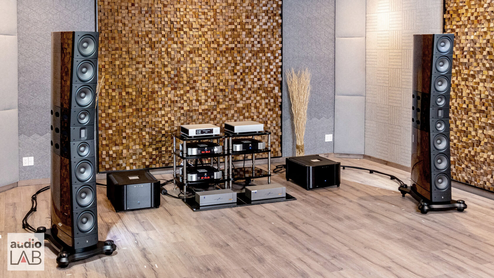 Raidho TD6. RAIDHO ACOUSTICS - official distributor audiomerlin.com in ...