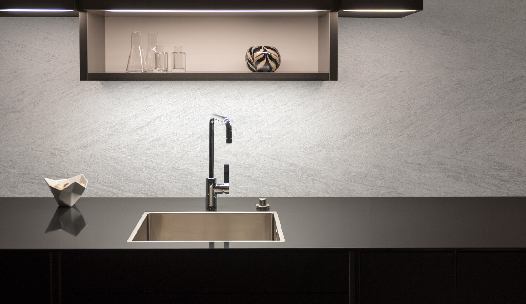 Compact панели и столешницы FunderMax