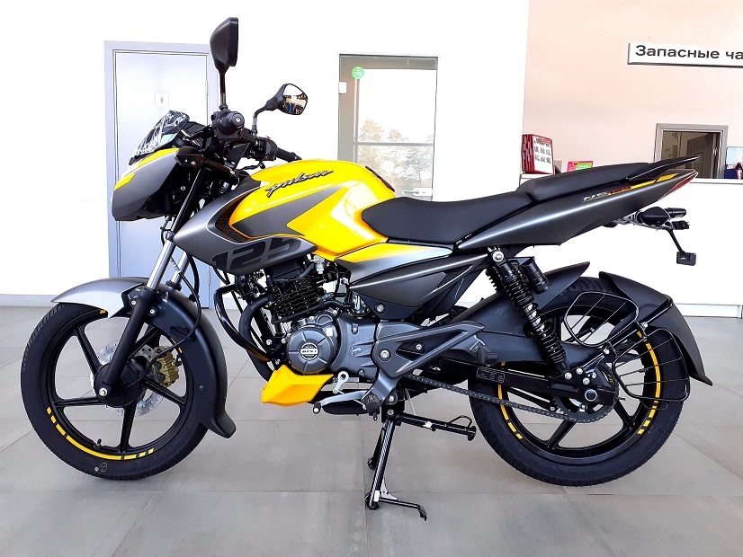 Мотоцикл BAJAJ Pulsar NS 125 в Новосибирске
