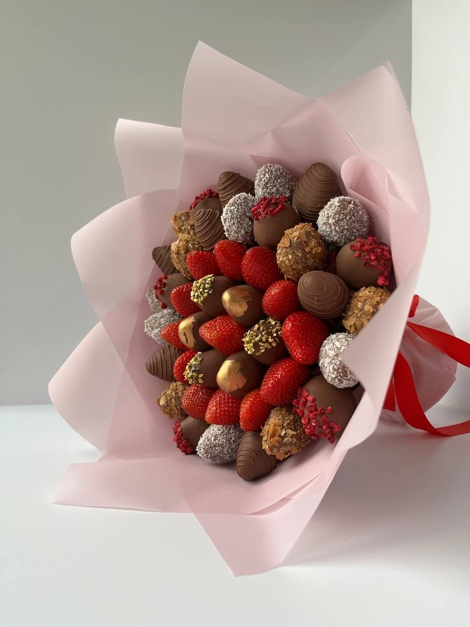 Вкусные подарки с доставкой по Москве в день заказа