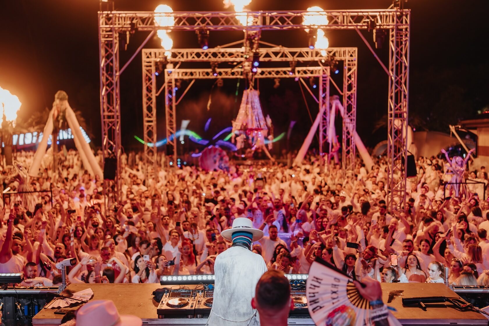 Photo - White Festival 2025