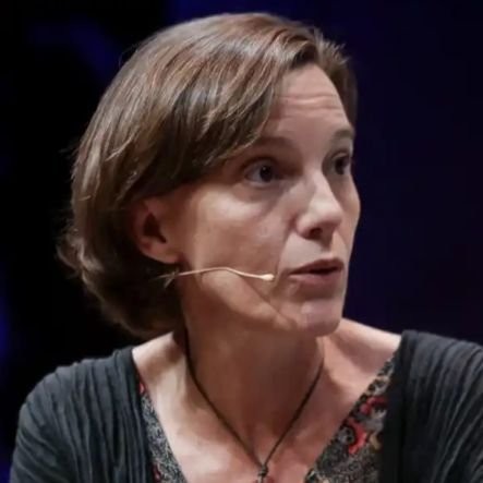 Entrevista a Ana Castro