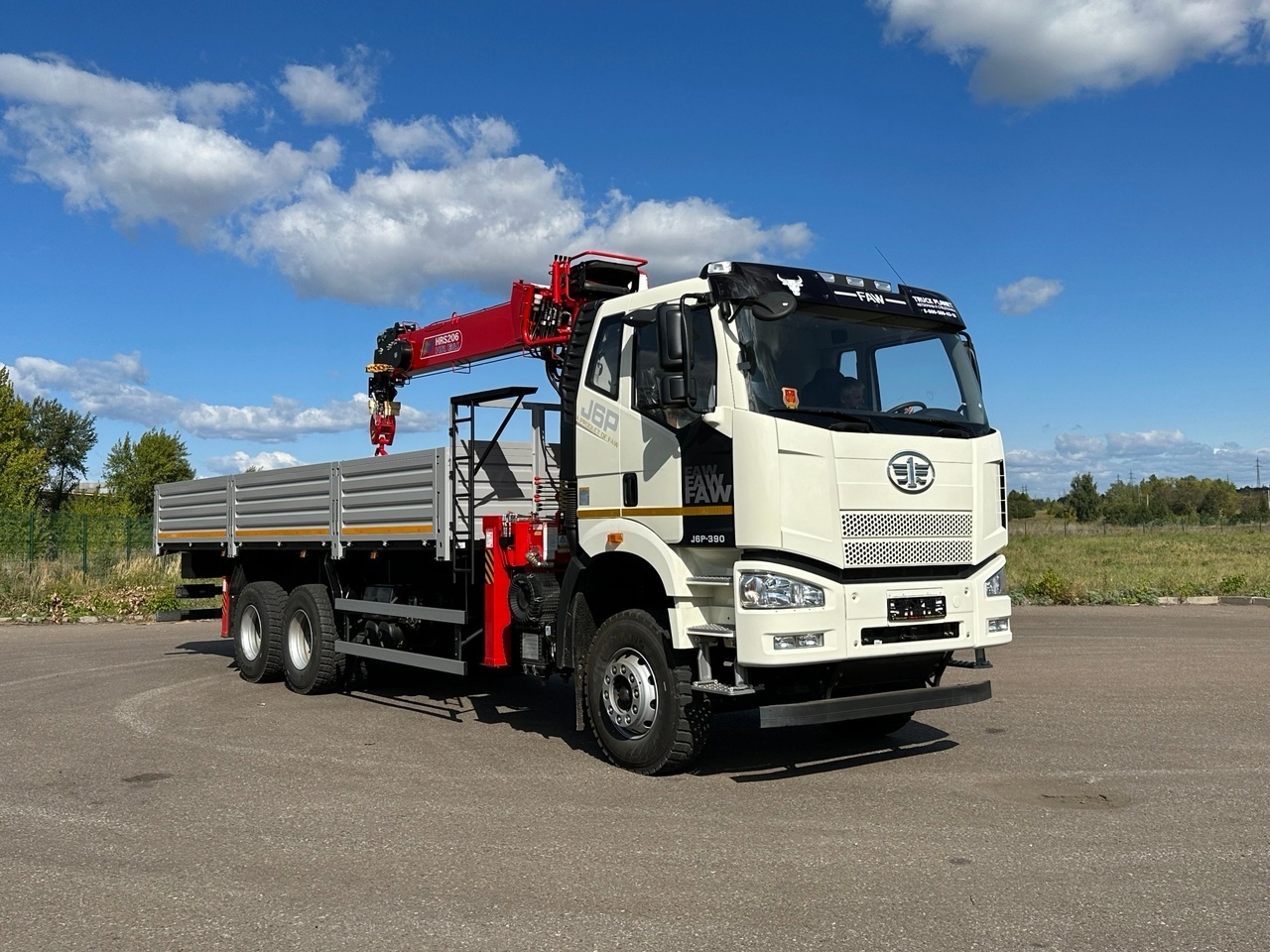 Бортовой FAW 3250 (6х4) c КМУ «HORYONG HRS-206»