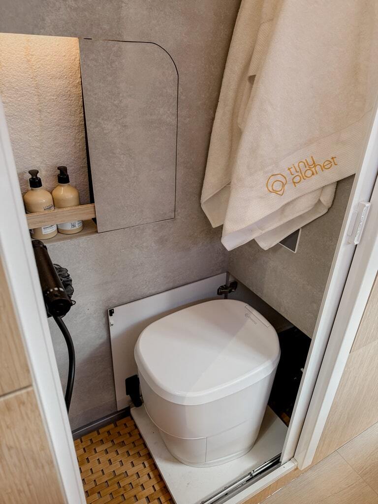 Orbita - The Van That Travels Round-The-World