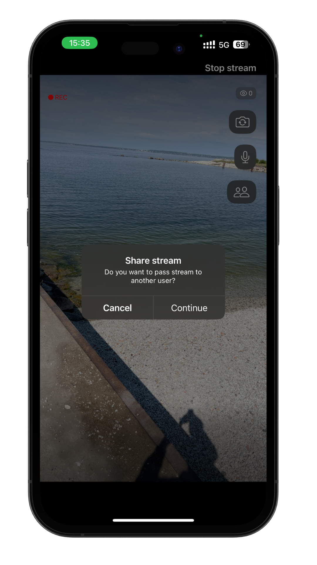 mmnt - YOU ARE THE MEDIA. Trusted live streams from the whole world.