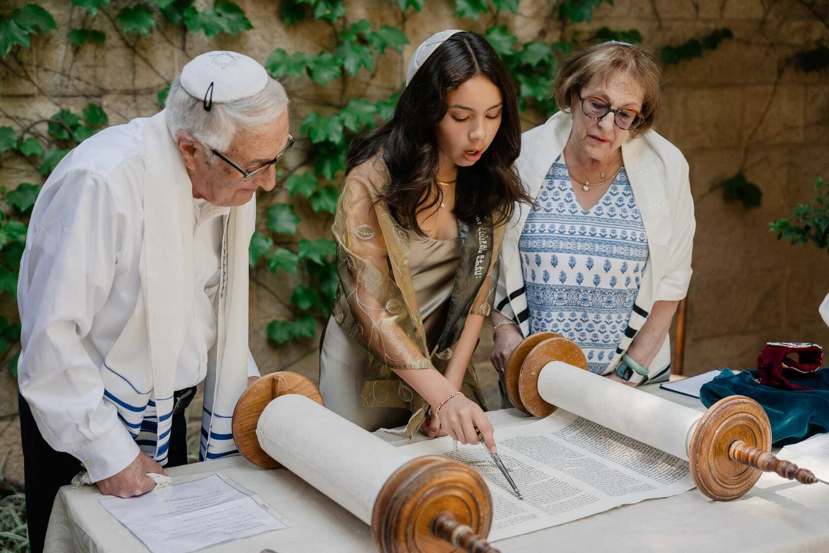 Bat Mitzvah Photographer in Israel - Tel Aviv Jerusalem Kotel