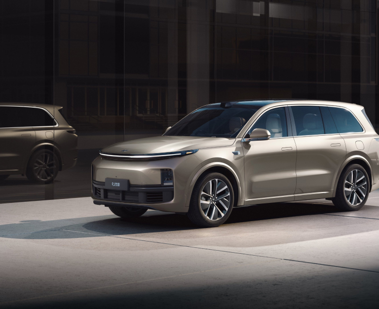 Li Auto запускает рестайлинг Mega Home