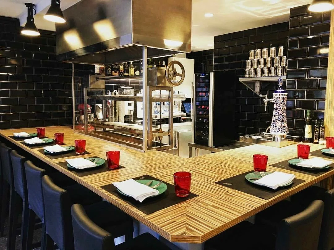 Una Parrilla Robata. ¿Qué es y cómo se Utiliza?