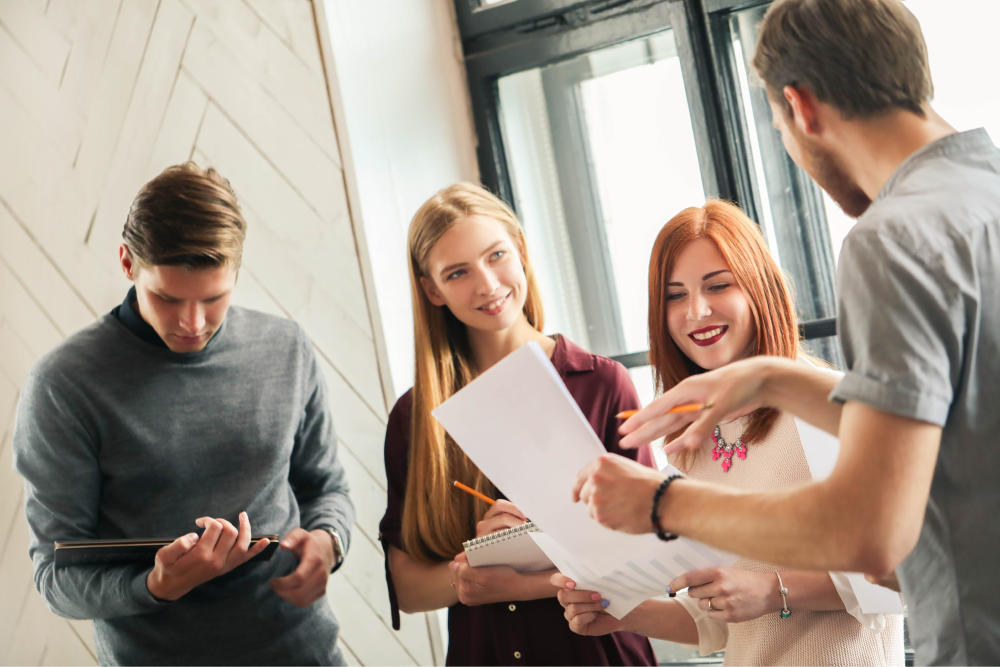 Эффективные опросы голосовым ботом | Голосовой бот Robovoice