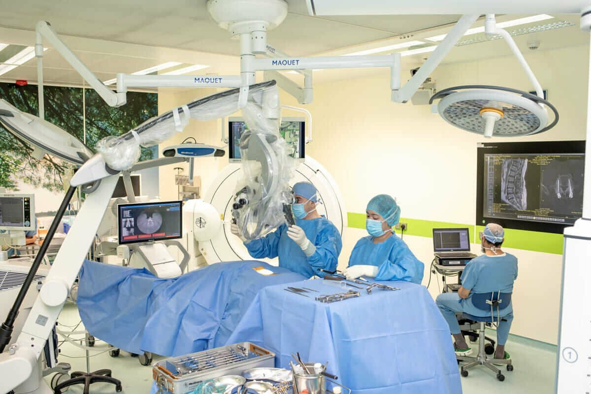 Neuro Spinal Hospital Dubai - Нейрохирургия