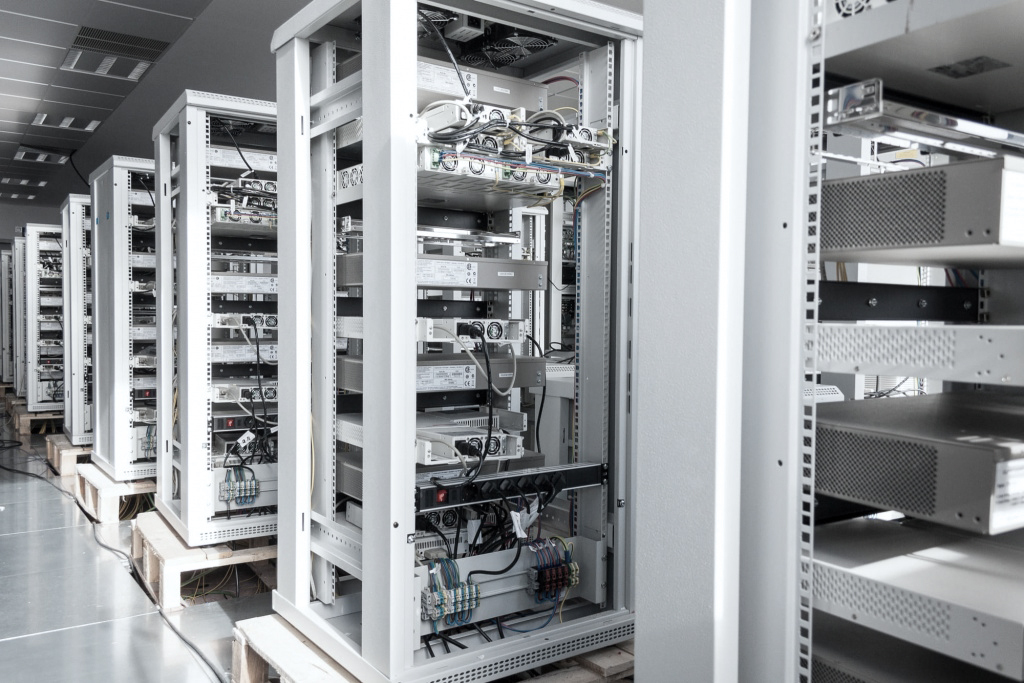 DIGITAL COMPUTER SYSTEMS