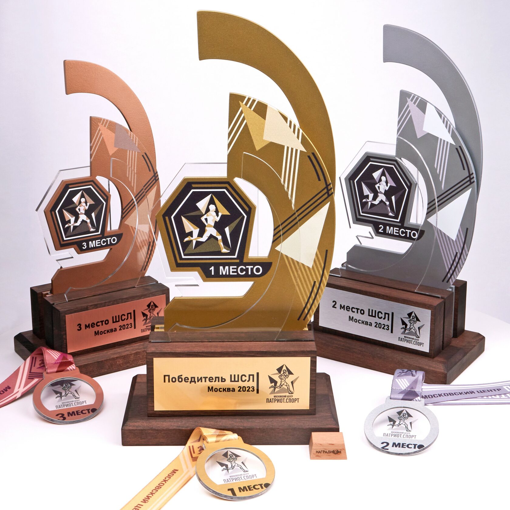 Наградные статуэтки на заказ | Купить наградные статуэтки