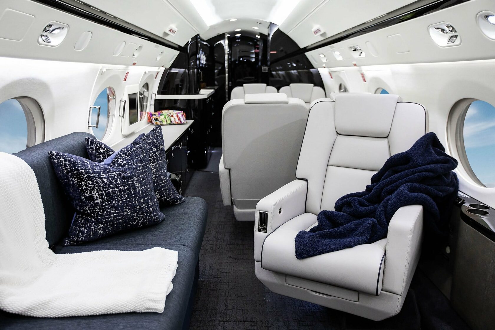Gulfstream 400 N516MC | Talon Air