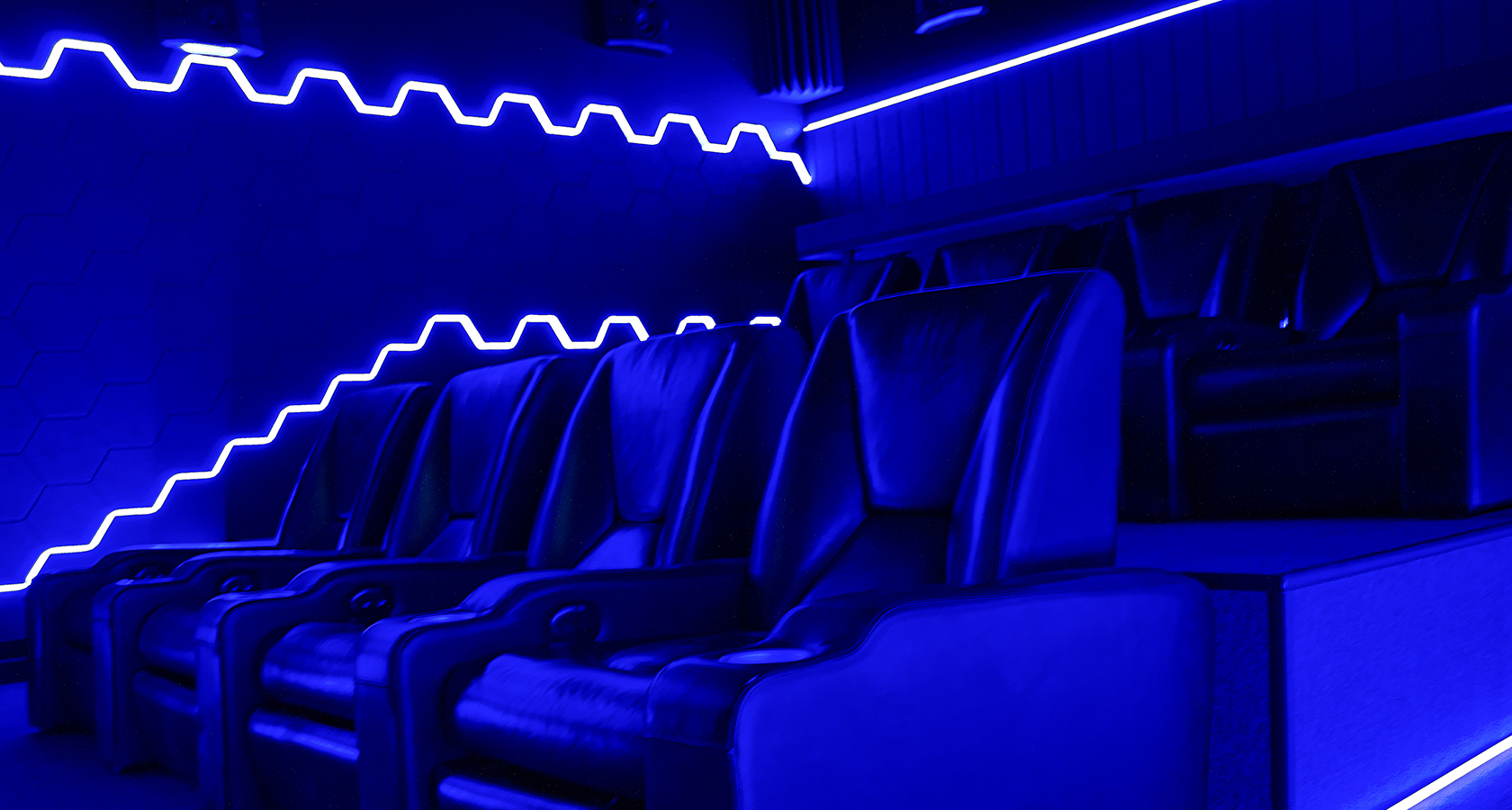 Wave Cinema - VIP-кинотеатр, караоке и игры в Одинцово