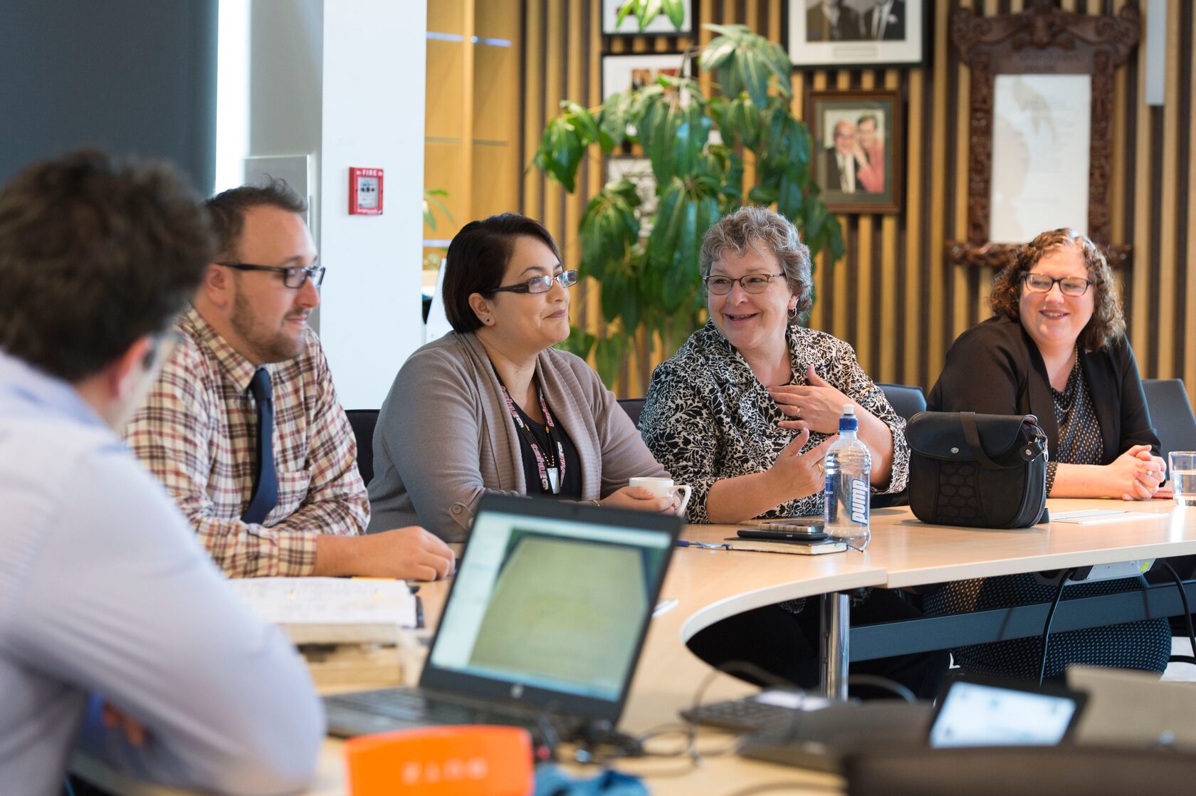 Dubai's Digital Nomad Community: Networking and Events