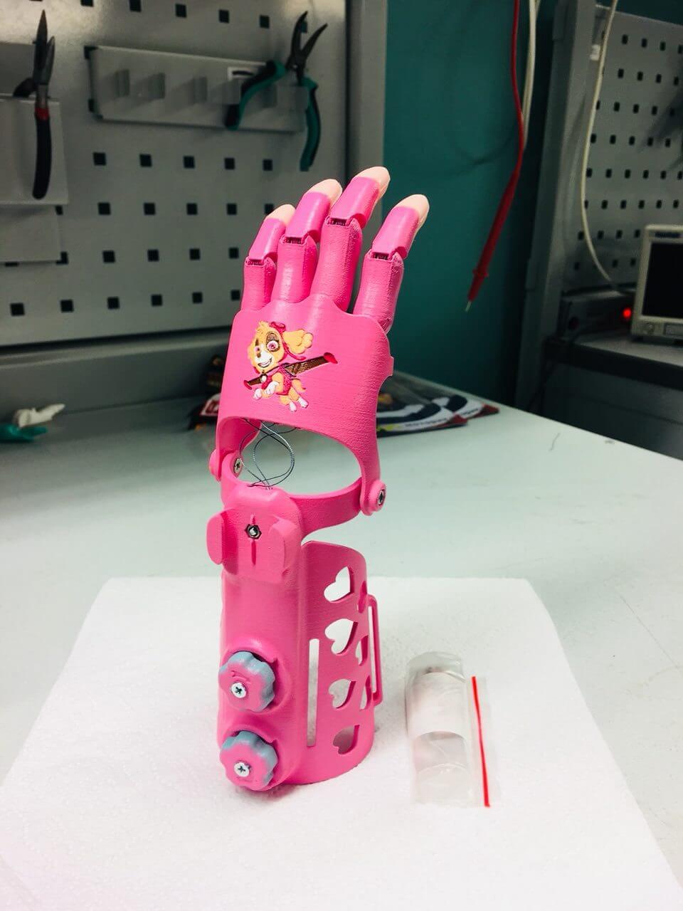 Prosthetic arm - Cybi Fingers