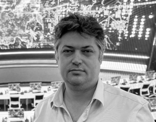 6 Best Video Wall Management Software for 2025