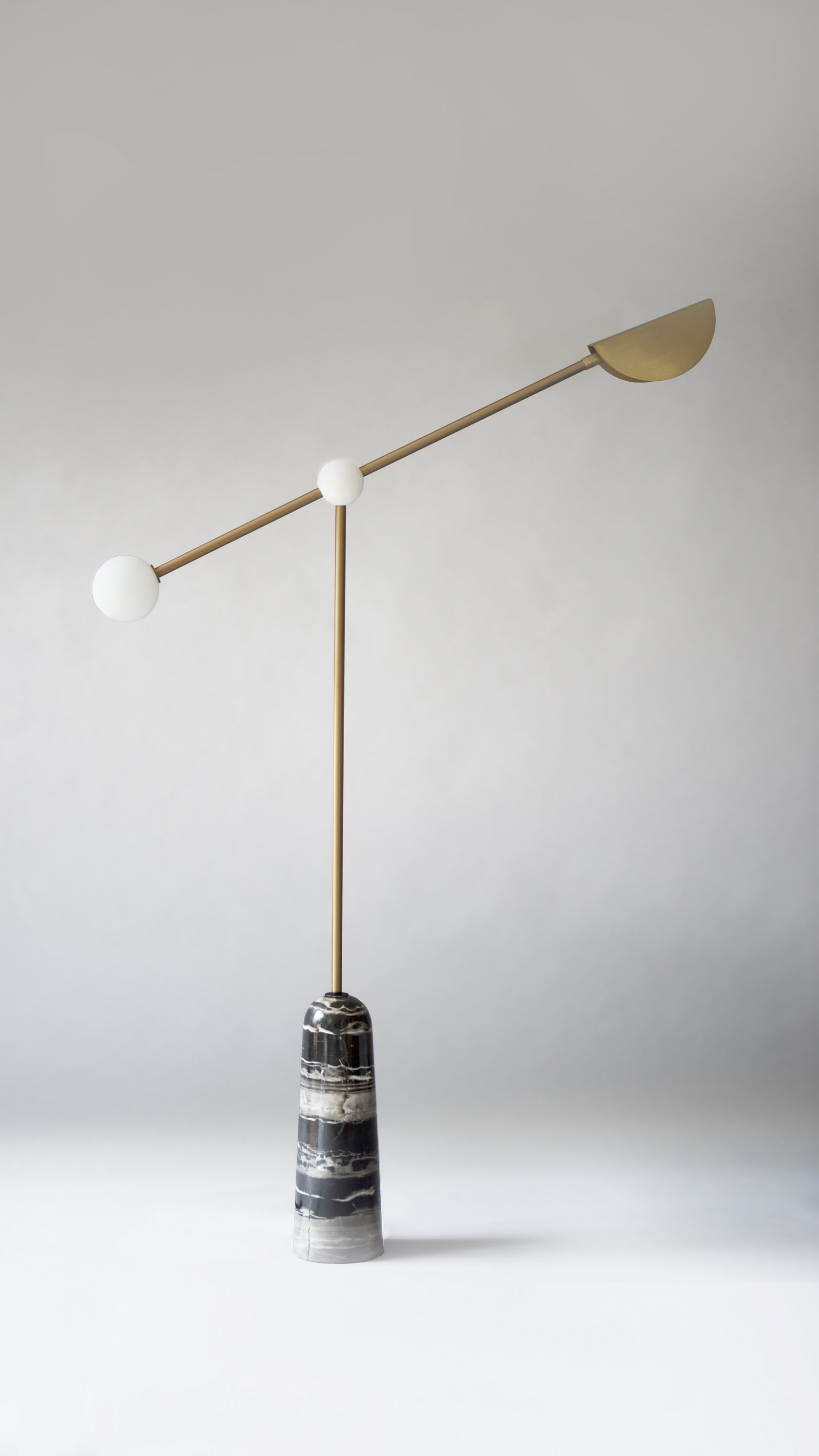 BALANCE – FLOOR LAMP