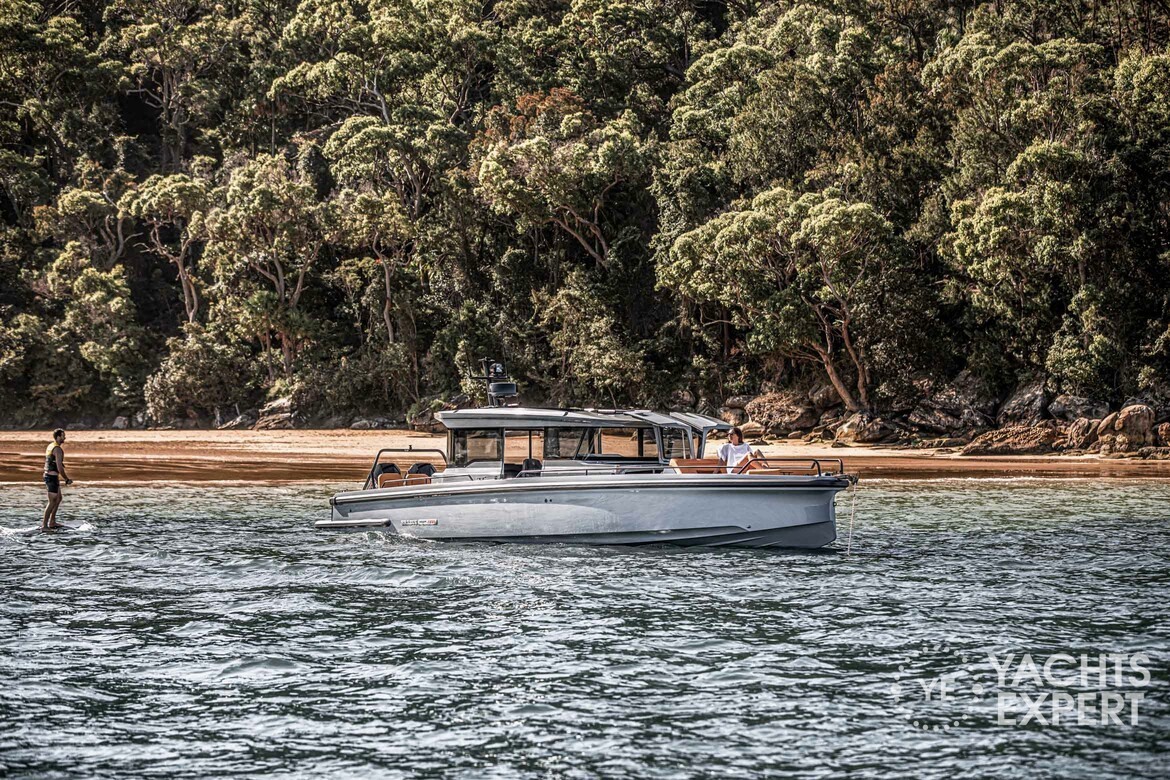 Brabus Shadow 900 XC Cross Cabin | Купить катер | Yachts Expert