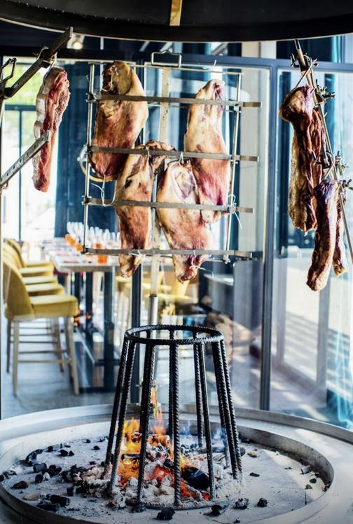 Argentinian cross grill Vulcano Gres: Argentinian flavour in your kitchen
