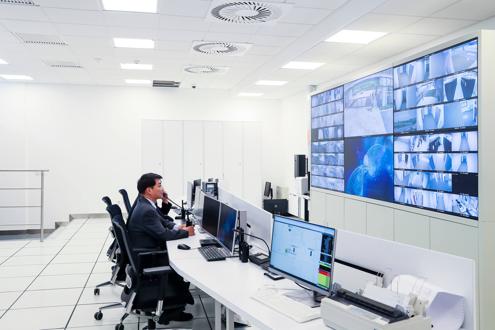 SOC Control Room Software for Video Wall Management