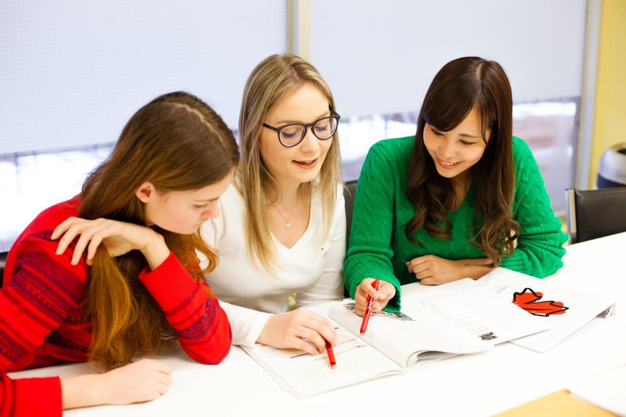 English School of Canada (ESC)