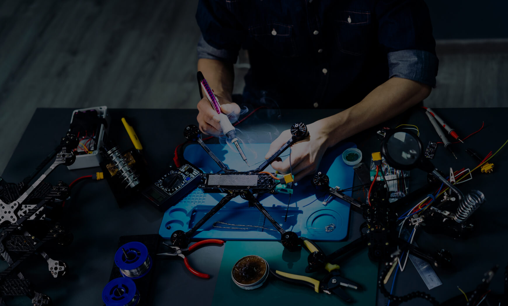 Первый дрон клуб развлечений.