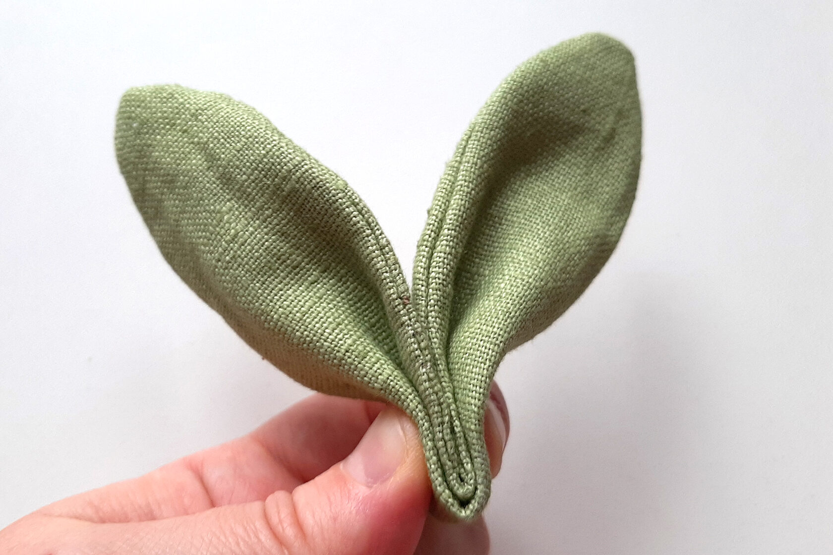 Carrot Sewing Pattern Free - How to Make Fabric Carrots - Easy DIY ...