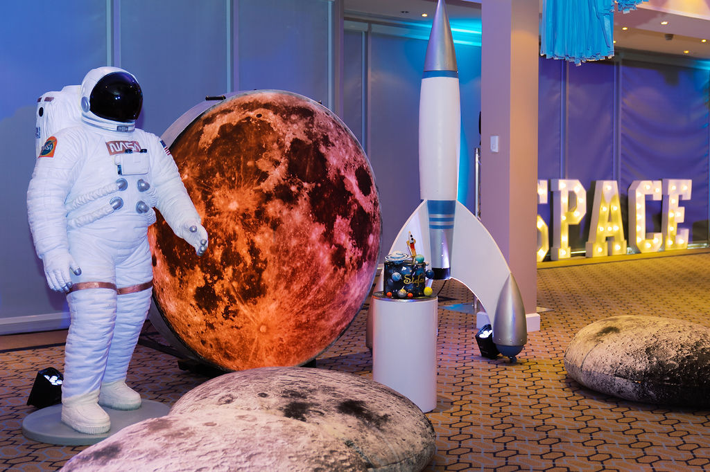 Space party for kids | Themed party by Chaika Events