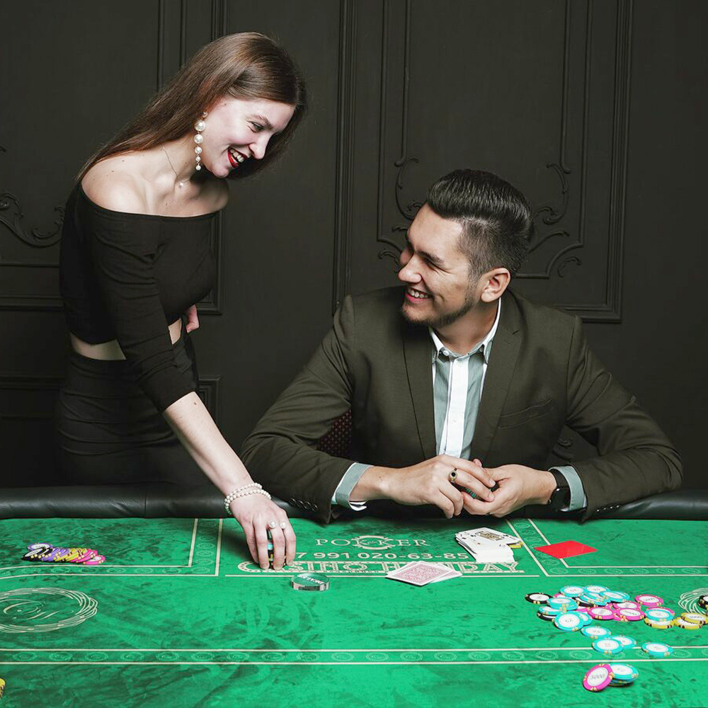 Casino Holiday: Вечеринки в стиле казино!