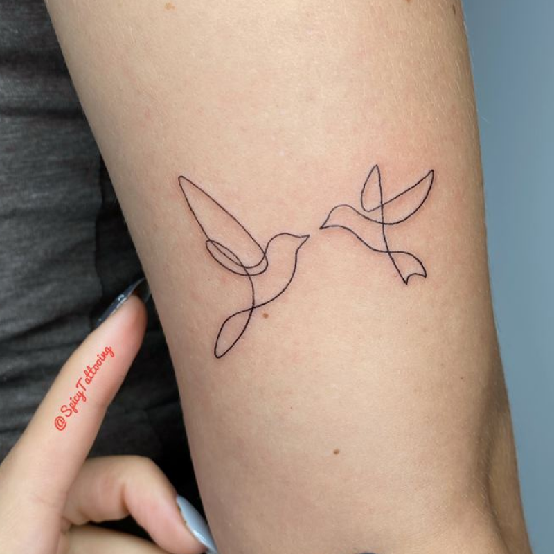Fine line mini tattoos from SpicyTattooing from 100€
