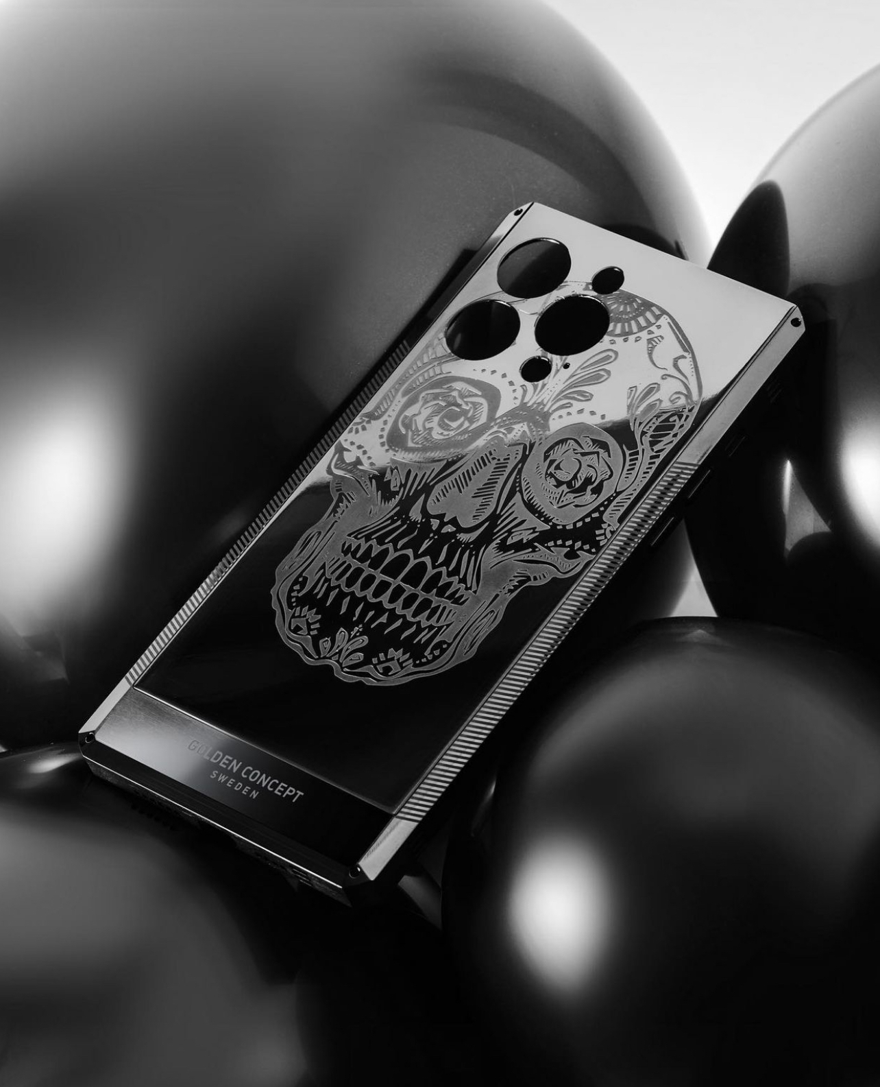 Чехлы для IPhone – Golden Concept
